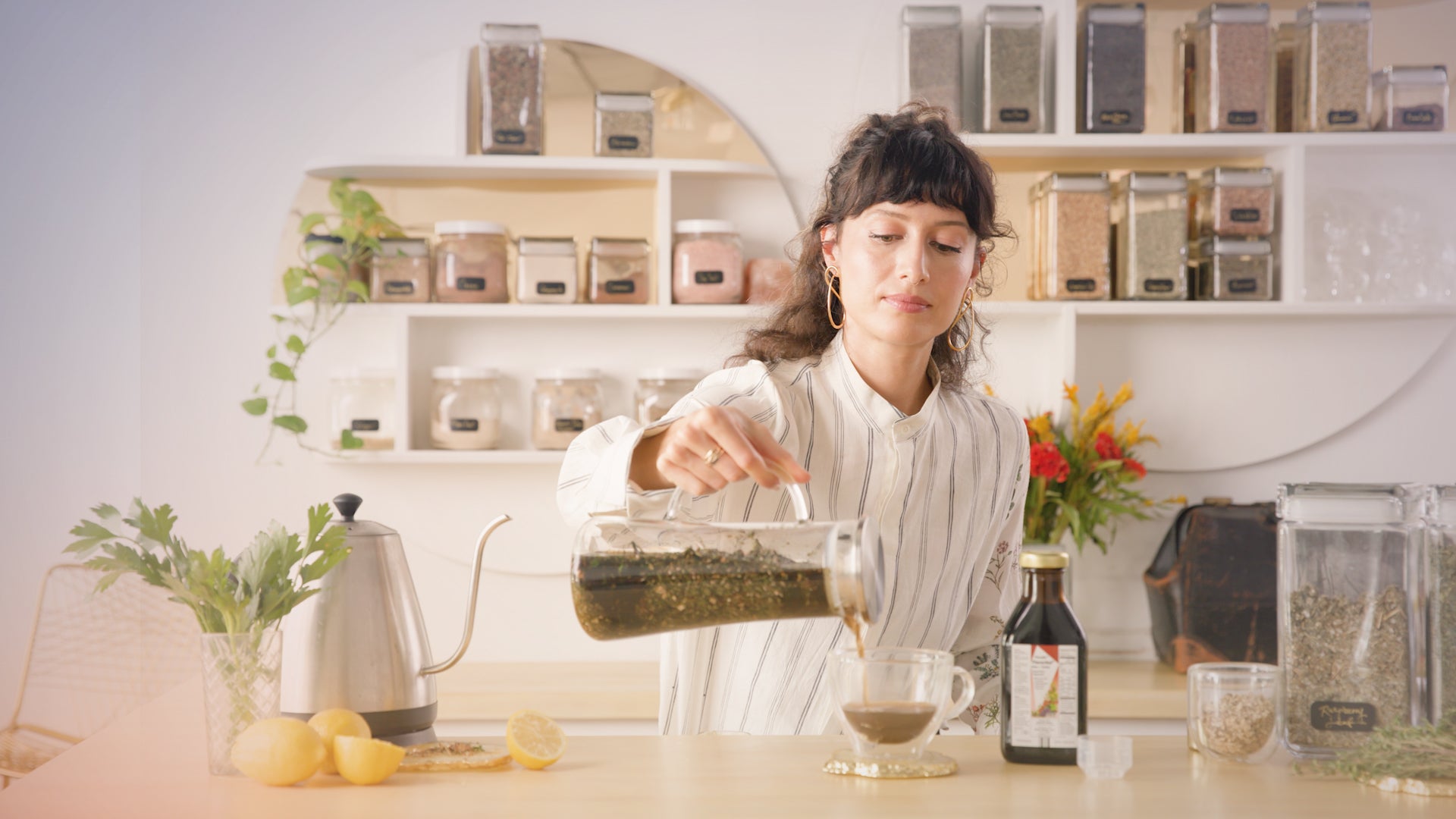 Filling Our Cup: Spring Renewal with Rachelle Robinett – Rasa